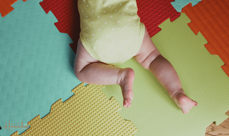 Idea Permainan untuk Bayi Baru Lahir Hingga 1 Tahun - Home School Hanis